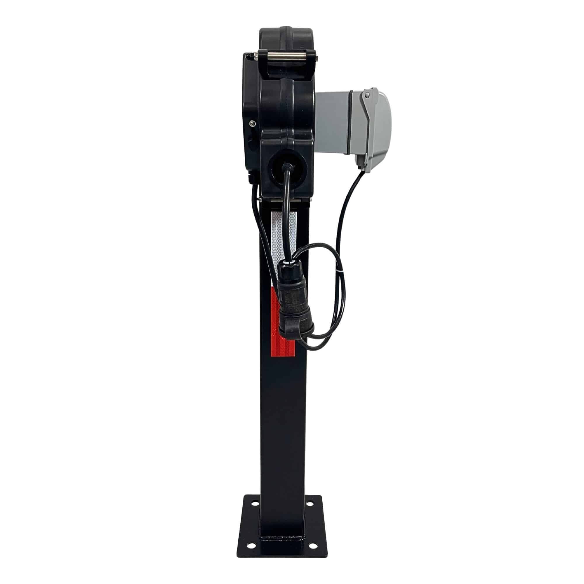 Outdoor Extension Cord Reel – 30 ft ProReel (APS‑13M42B‑00)